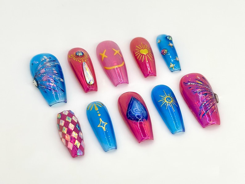 League of Legends Jinx Fake Nails | LoL Jinx Nail Art | Jinx-Themed Pr ...